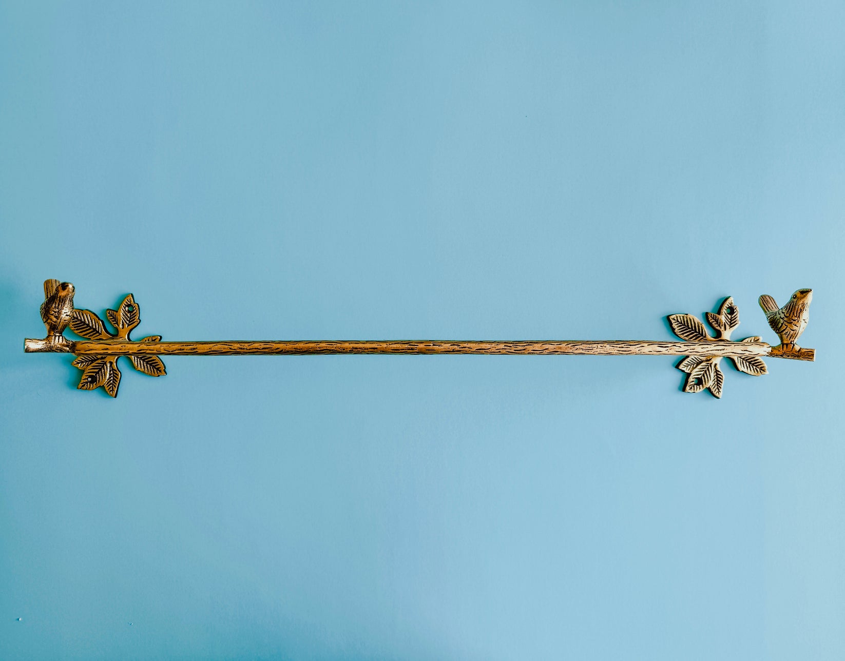 Brass Antique Bird Towel Rack – The Decor Warehouse